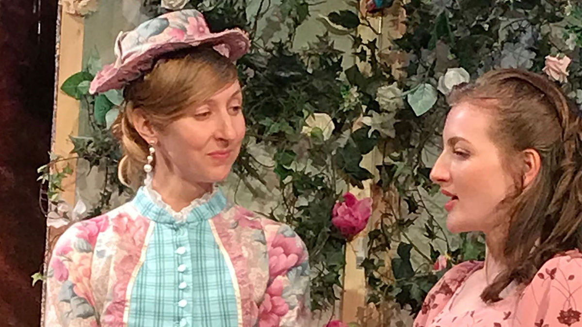 THEATRE LIFE REVIEW: The Importance of Being Earnest – CTW